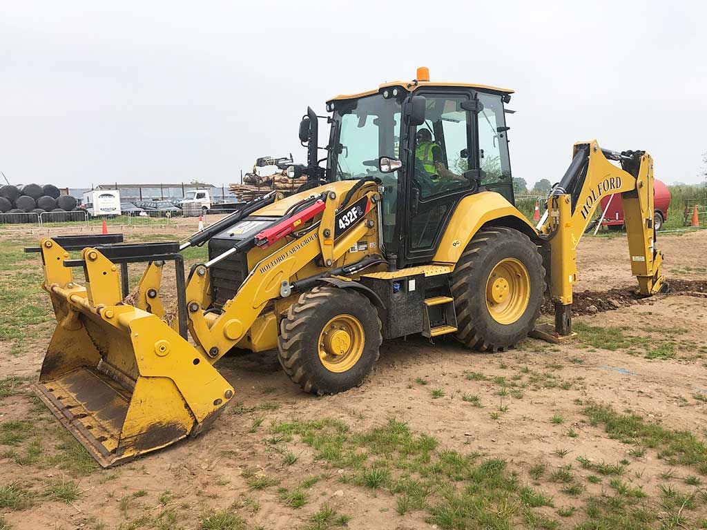 JCB Excavator 180 backhoe Training Course CPCS / NPORS | MJF Plant Training